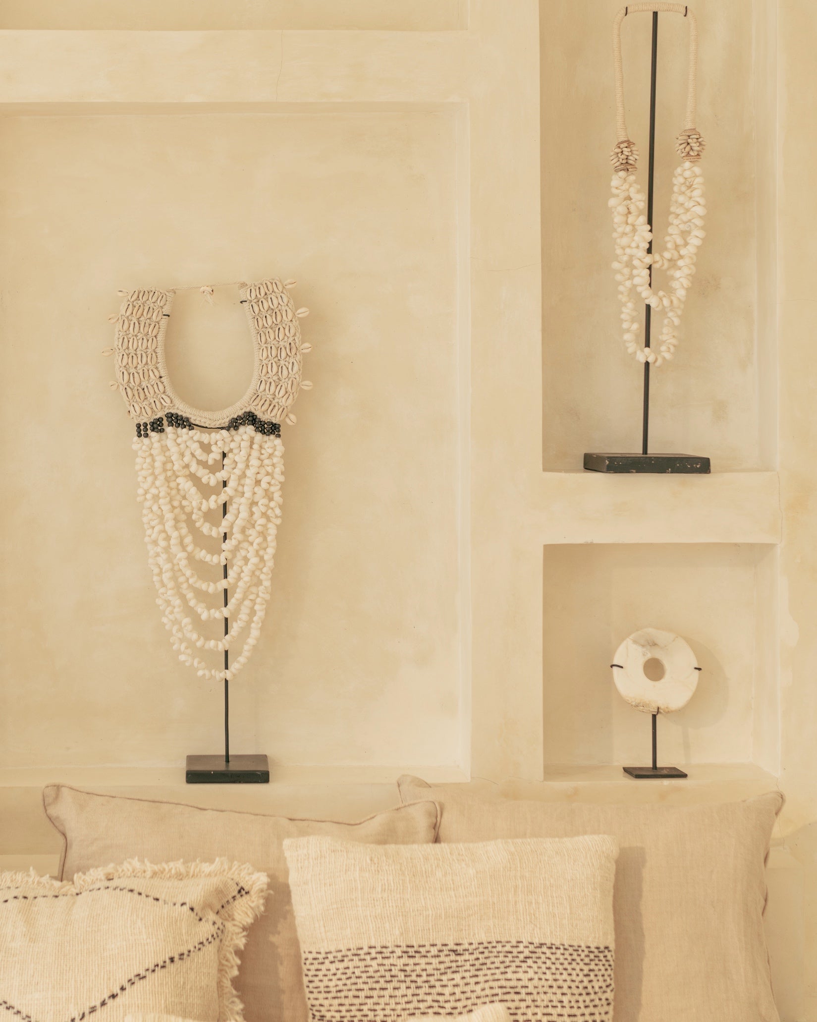 Tall Shell Necklace Stand | Black White Tall Long Shell Necklace ...